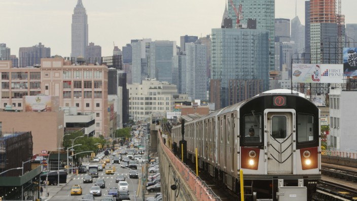 How the New York Subway Works: The Most Beautiful Stations