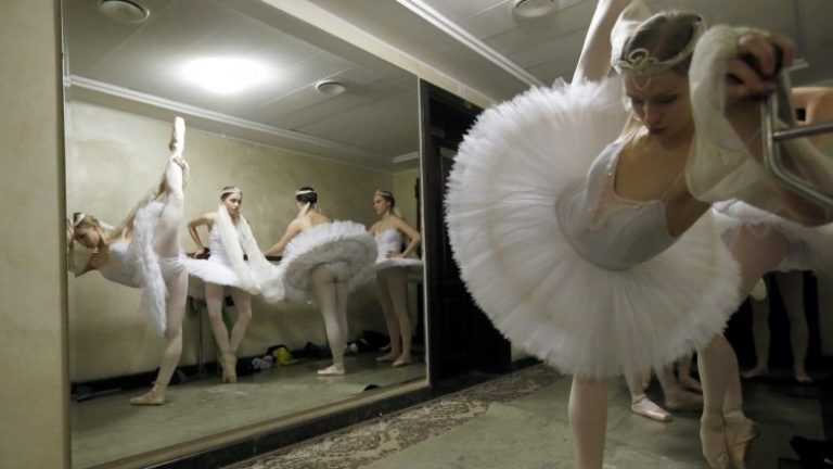 What Actually Happens Backstage: Artist Life