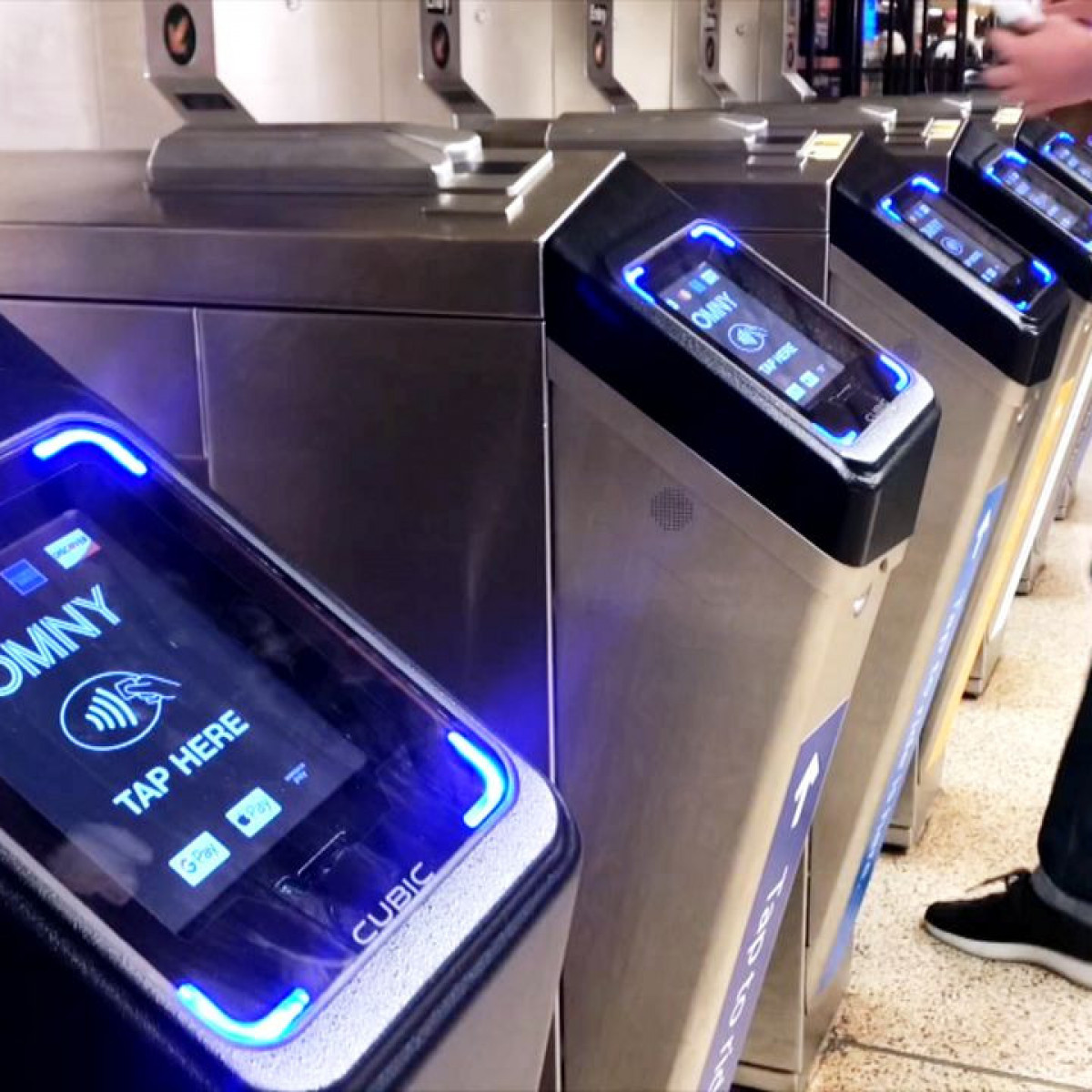 OMNY Metro New York: Goodbye MetroCard